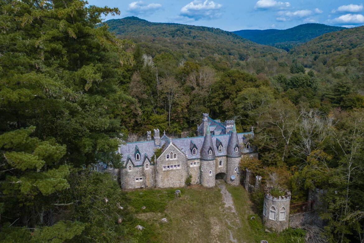 15 Enchanting Castles in New York - Your Brooklyn Guide